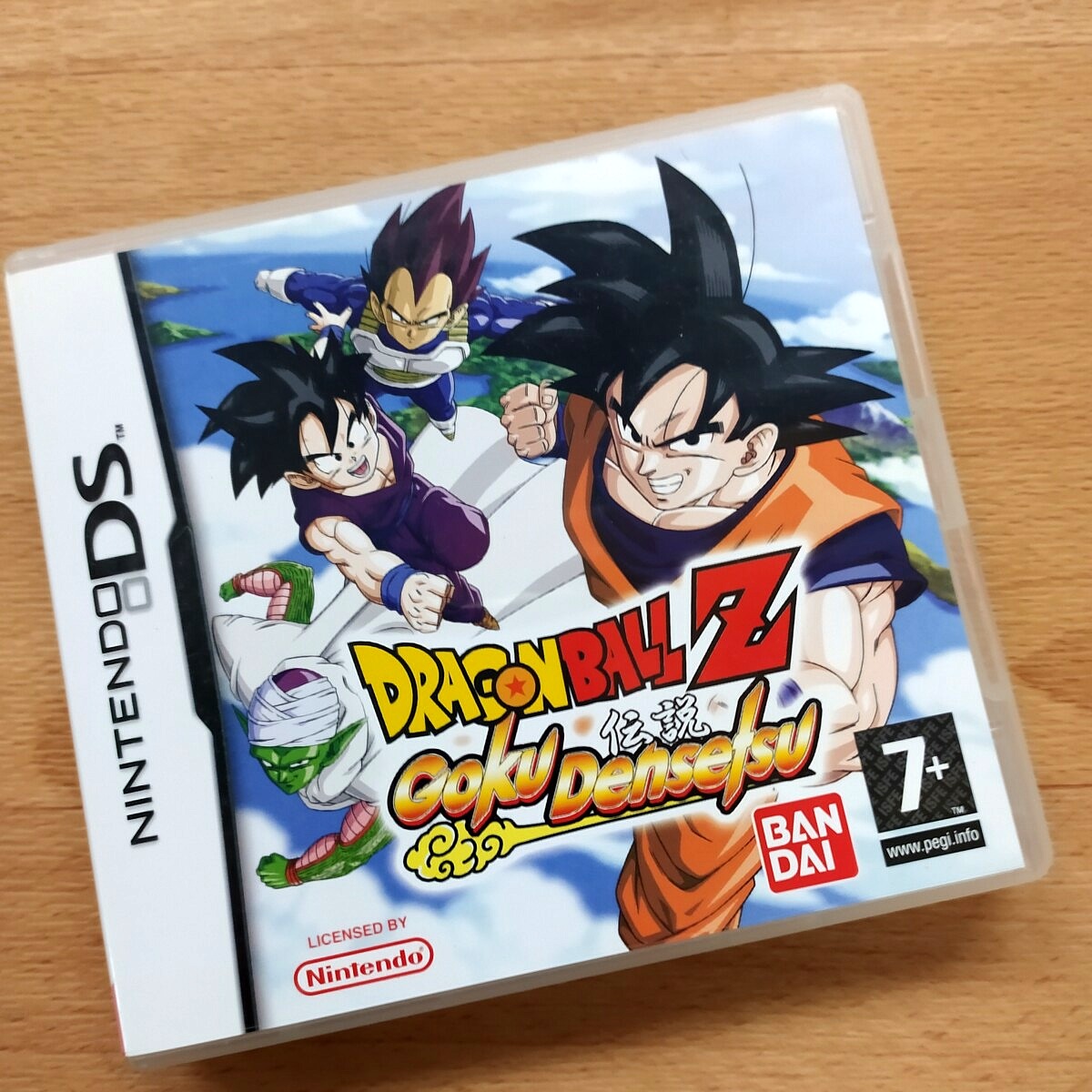 Nintendo DS "Dragonball Z Goku Densetsu" - Pêle-Mêle Online