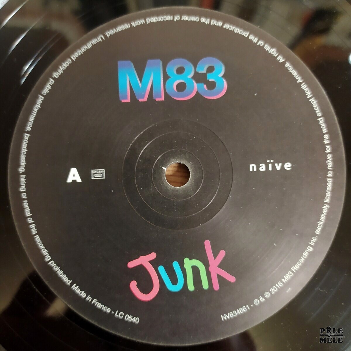 M83 "Junk" (NAÏVE) / 2 lps - Pêle-Mêle Online