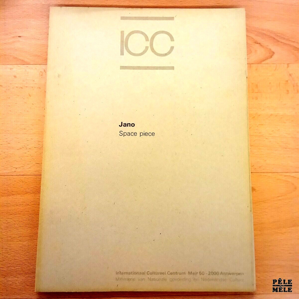 "Jano, Space Piece" - Internationaal Cultureel Centrum Antwerpen 1979 - Pêle-Mêle Online