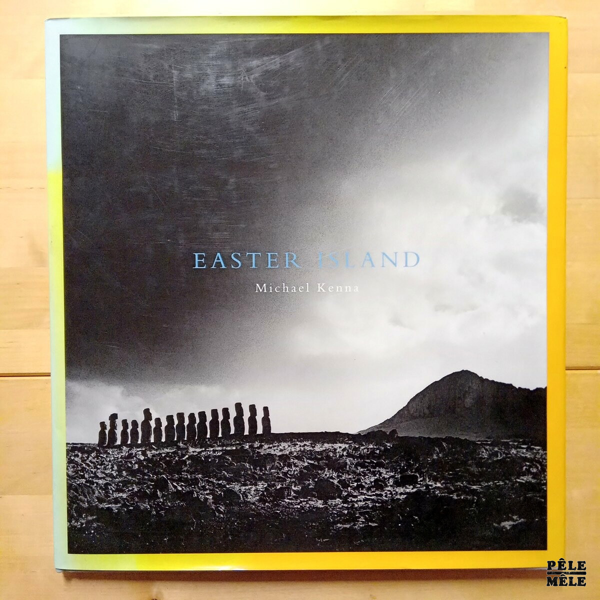 "Easter Island" - Michael Kenna (Nazraeli Press) - Pêle-Mêle Online