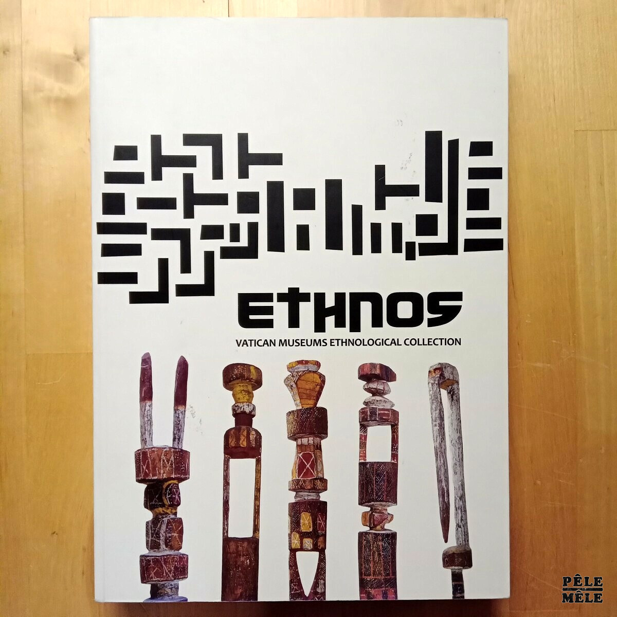 "Ethnos : Vatican Museums Ethnological Collection" - Nicola Mapelli (Edizioni Musei Vaticani ...