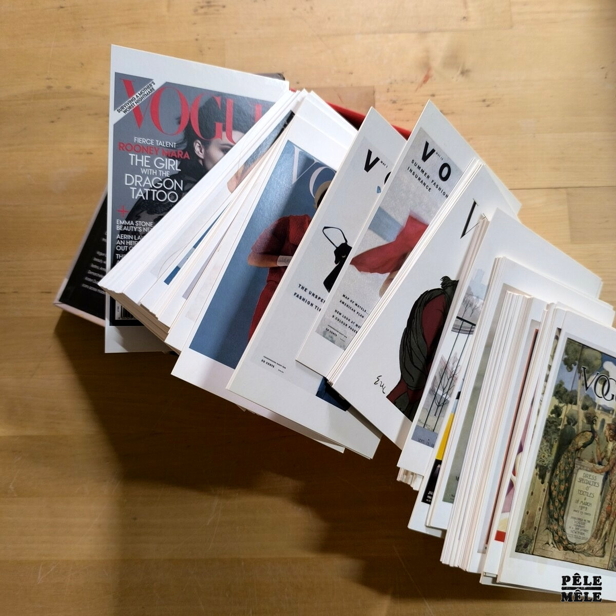 "Postcards from Vogue : 100 iconic Covers" (PENGUIN) - Pêle-Mêle Online