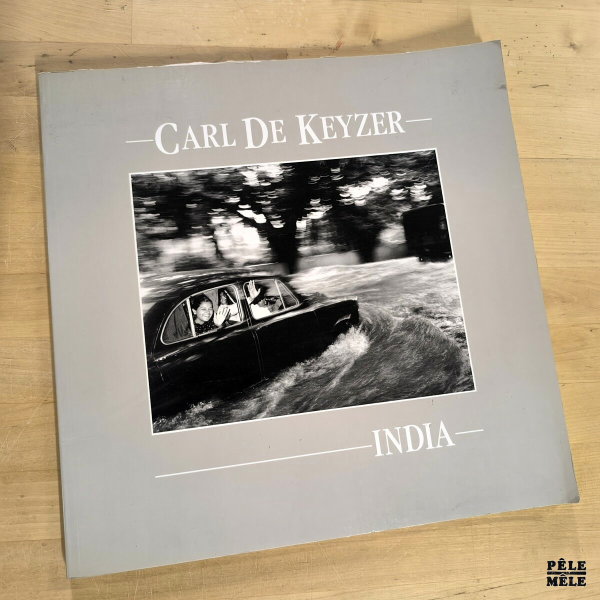 Carl De Keyzer "India" (FOCUS, 1999) Exemplaire signé - Pêle-Mêle Online